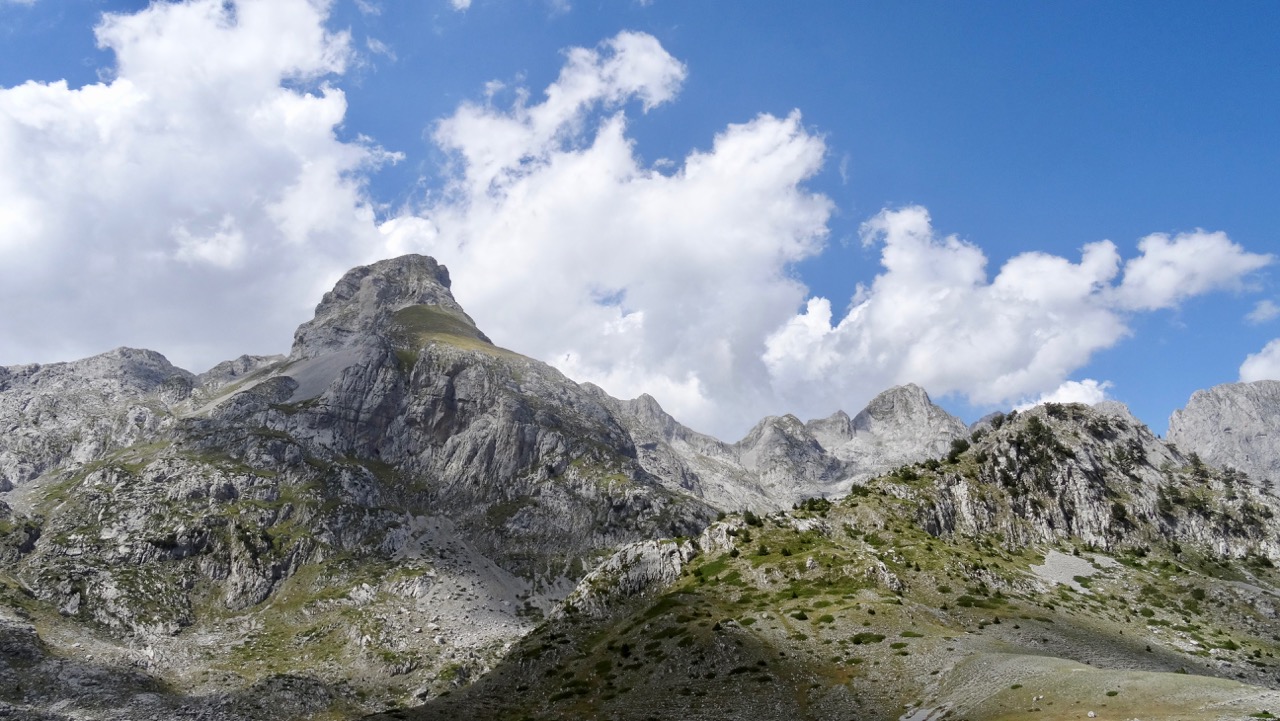 Peaks of the Balkans – 247 – Hiking and Coding